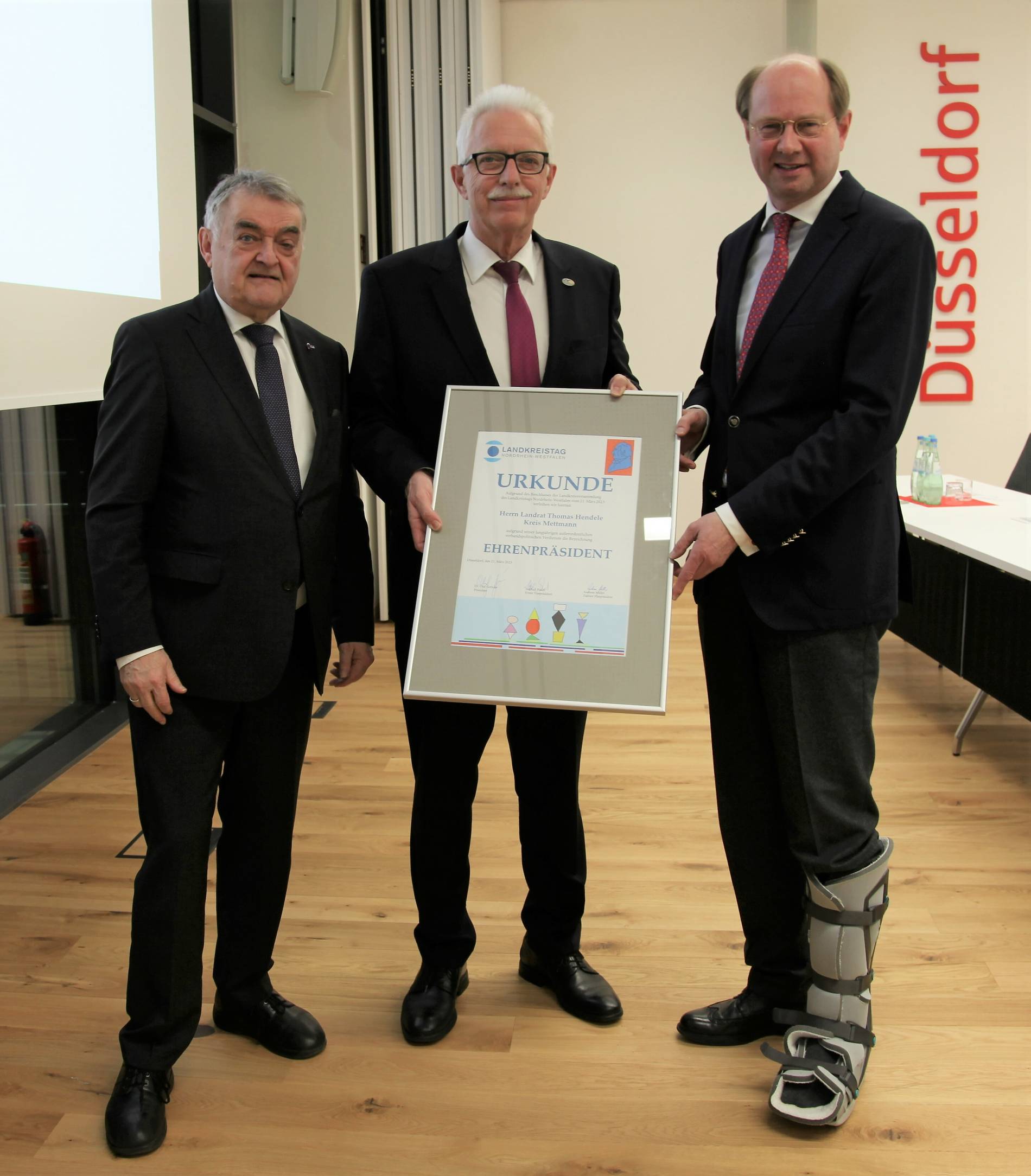 Wechsel an Verbandsspitze des Landkreistags NRW: Dr. Olaf Gericke neuer ...