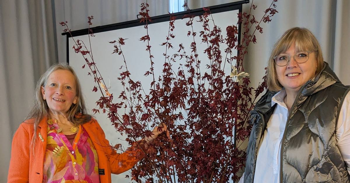 Monika Thöne übergibt den Staffelstab an Gabi Wolpers